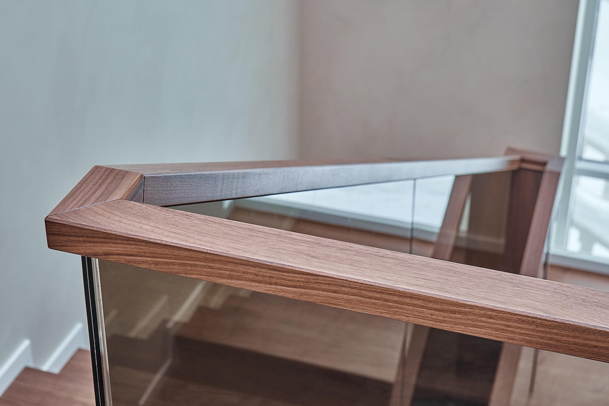 5 ways a glass balustrade can improve the look of your home - KLG Glass